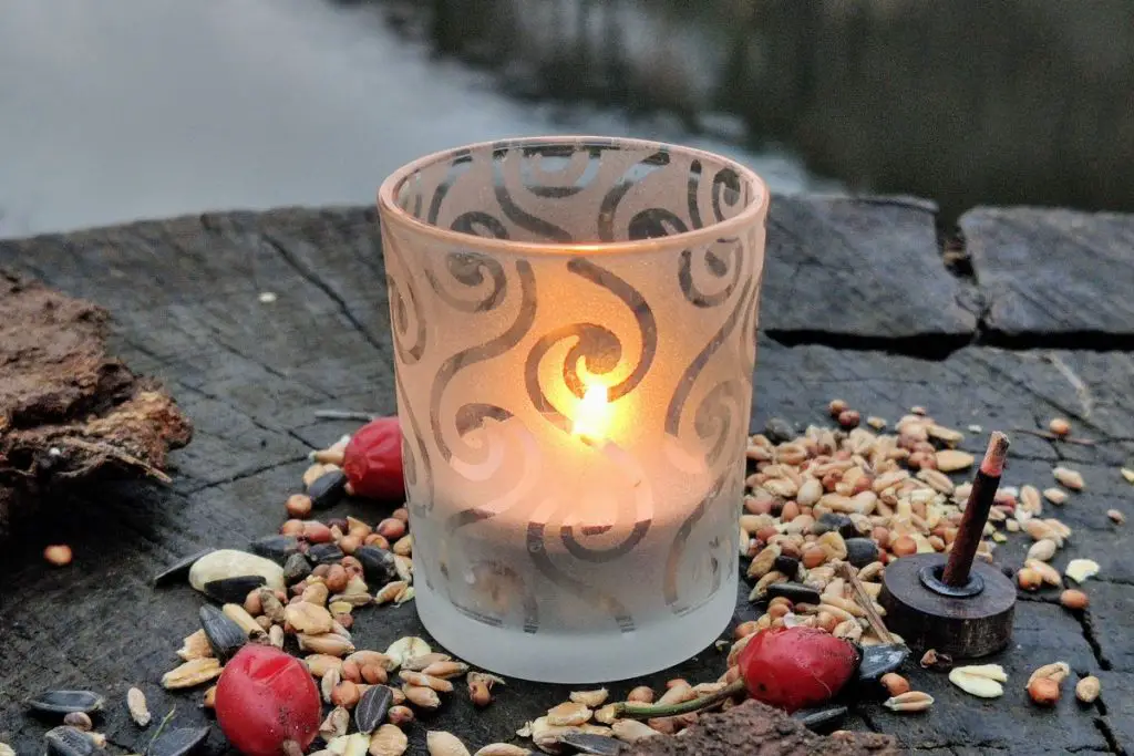 Cord Cutting Ritual: A Concise Guide to Emotional Release – Planet ...